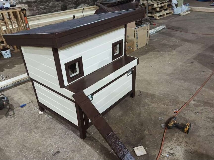 Будка для кошек зимняя