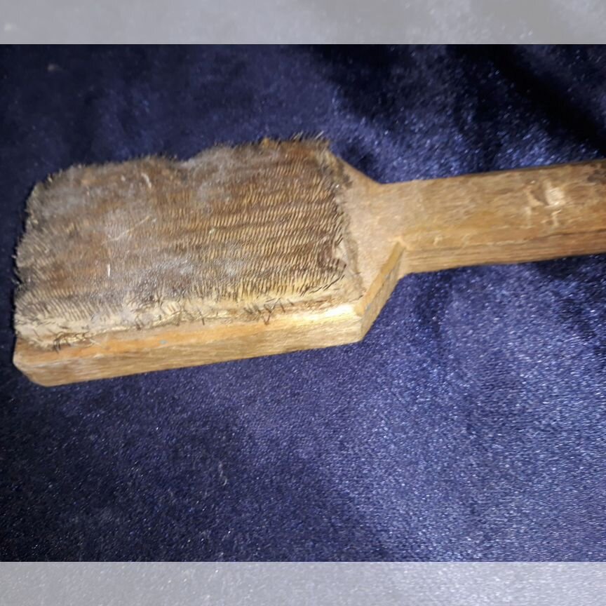 Щетка пух чесать старинная