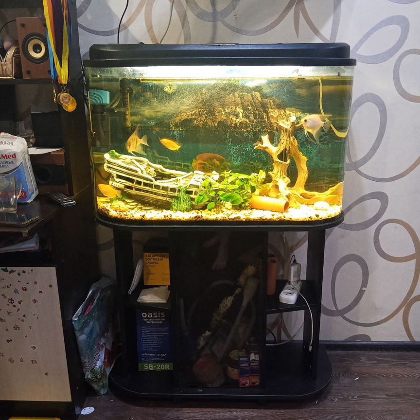 Аквариум с тумбой 120 литров