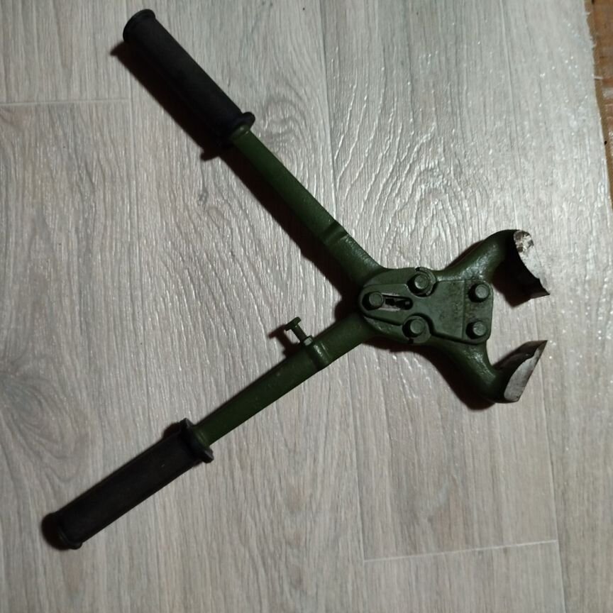 Щипцы копытные