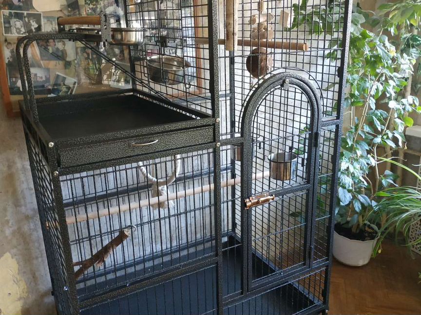 Вольер огромный новый