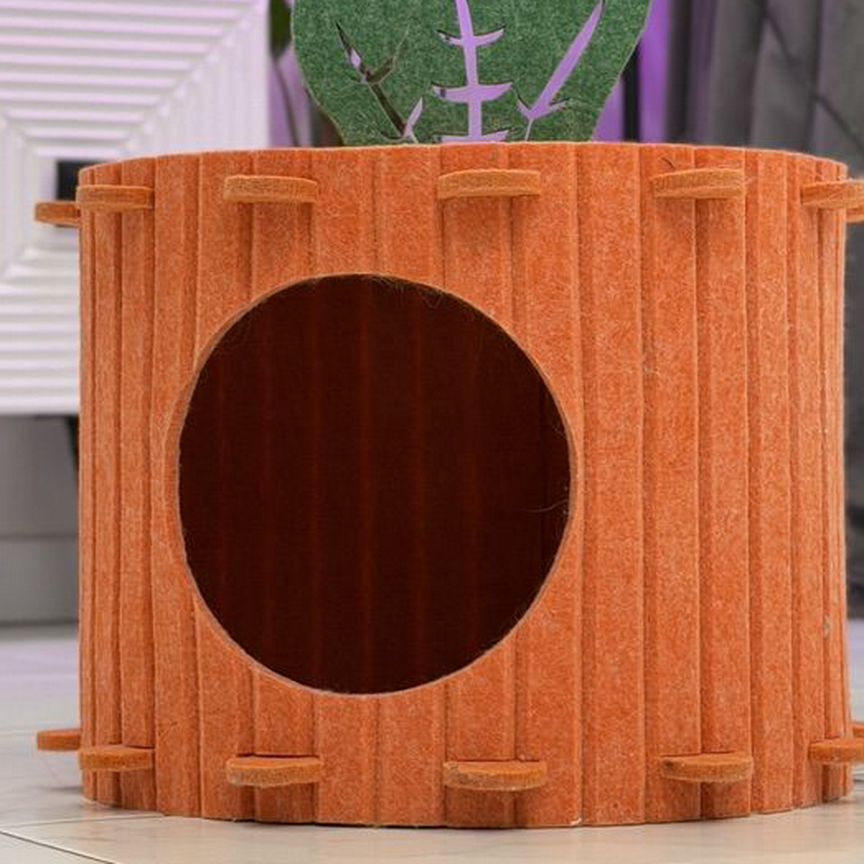 Лежанка для собак и кошек