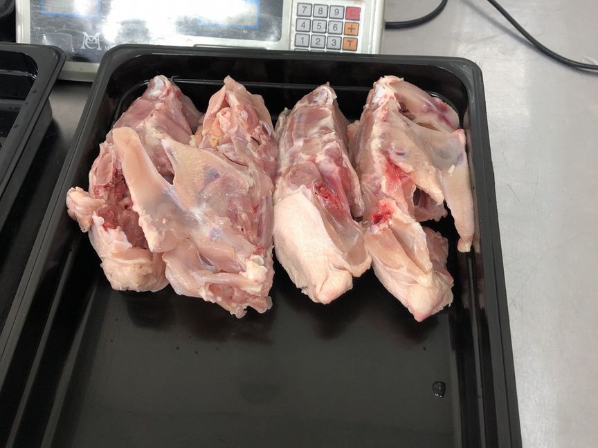 Каркас куриный и кости свиные, говяжьи