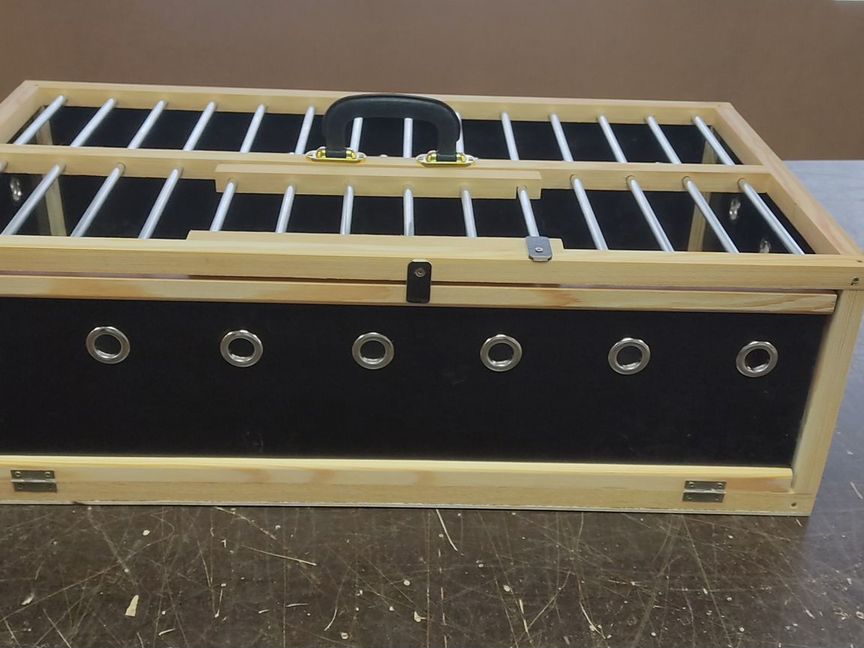 Гнëзда, насесты, переноски для голубей