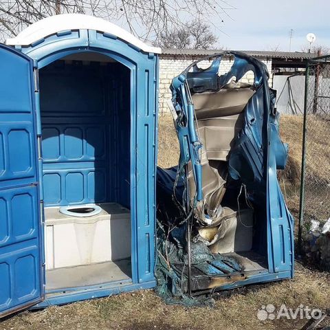 Уличные туалеты с баком, есть откачка, уф пластик купить в Москве ...