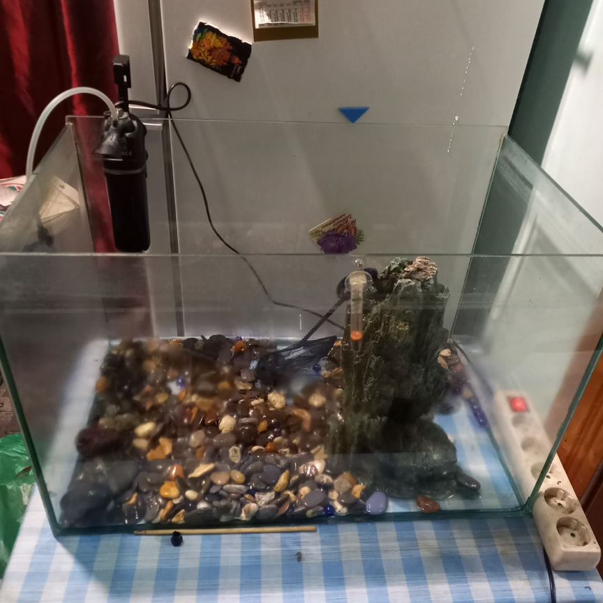 Аквариум на 70л