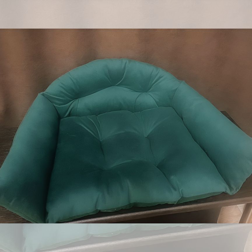 Лежанка-диванчик для кошек