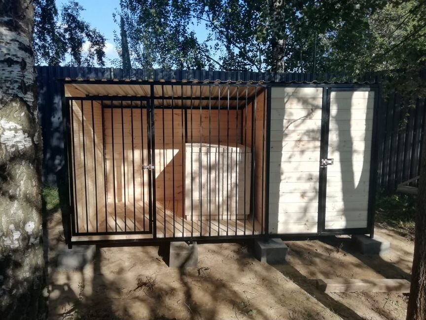 Вольер-хозблок