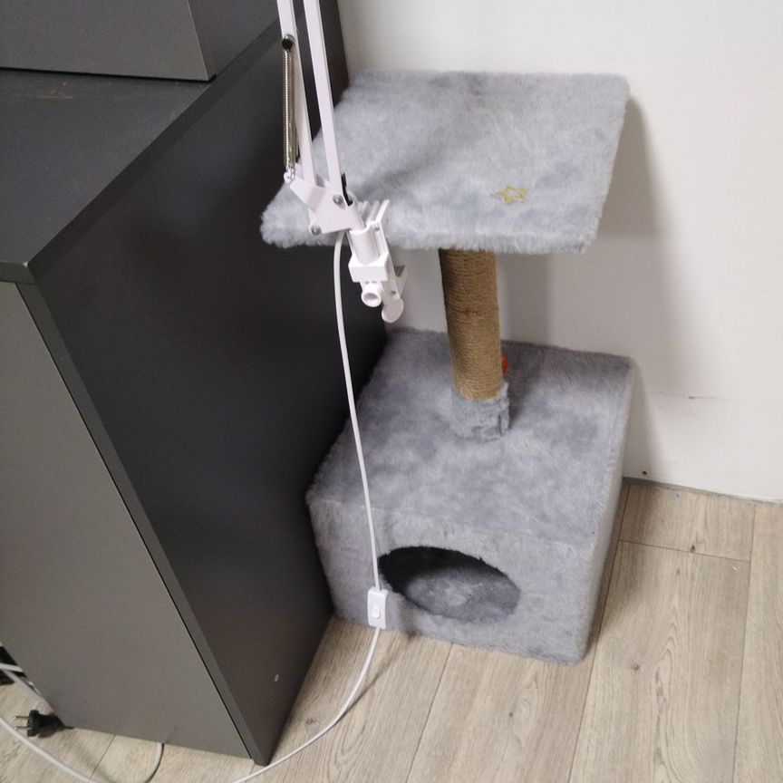 Когтеточка с домиком бу