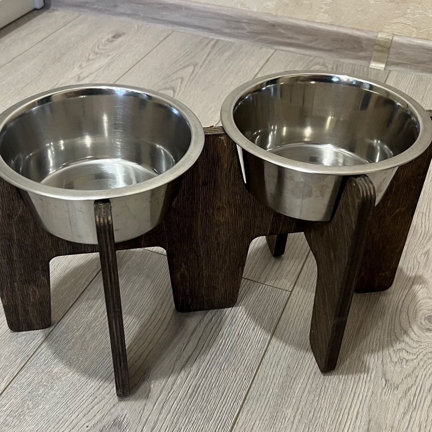 Миски для собак 0,75 л (комплект с подставкой)