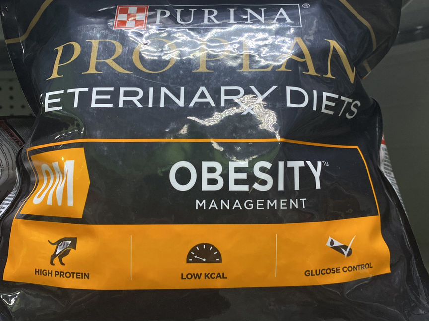 Корма для кошек и собак