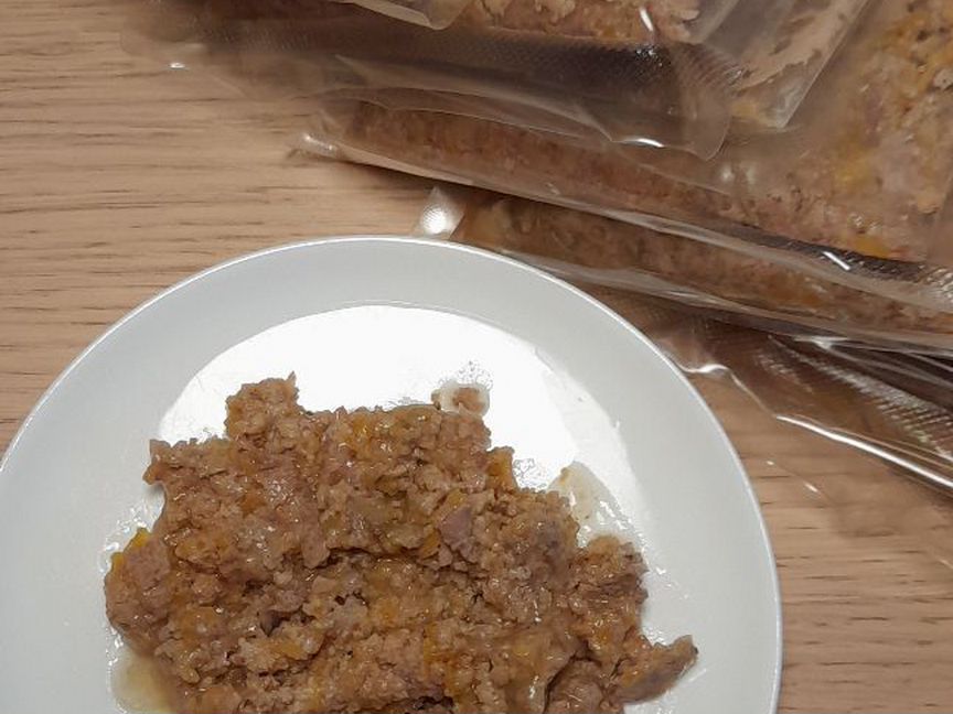 Влажный корм для кошек "Пряник делится едой"