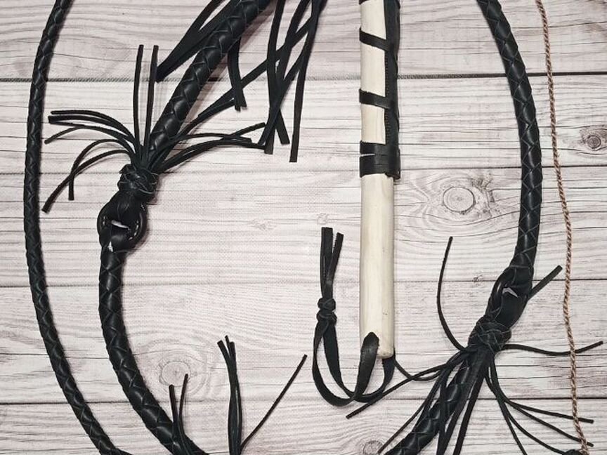 Кнут кожаный