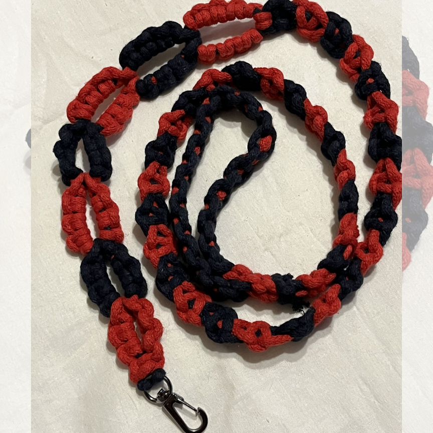 Поводок плетеный макраме для собак