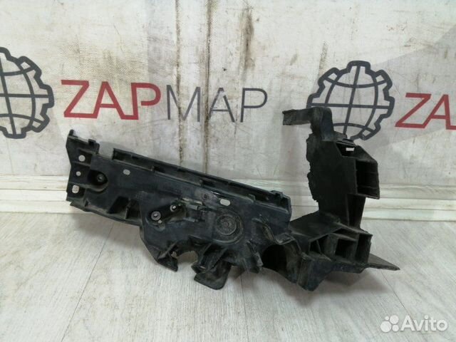 Кронштейн фары передний правый Audi Q5 8R купить в Москве VAG 8R0805608 ...