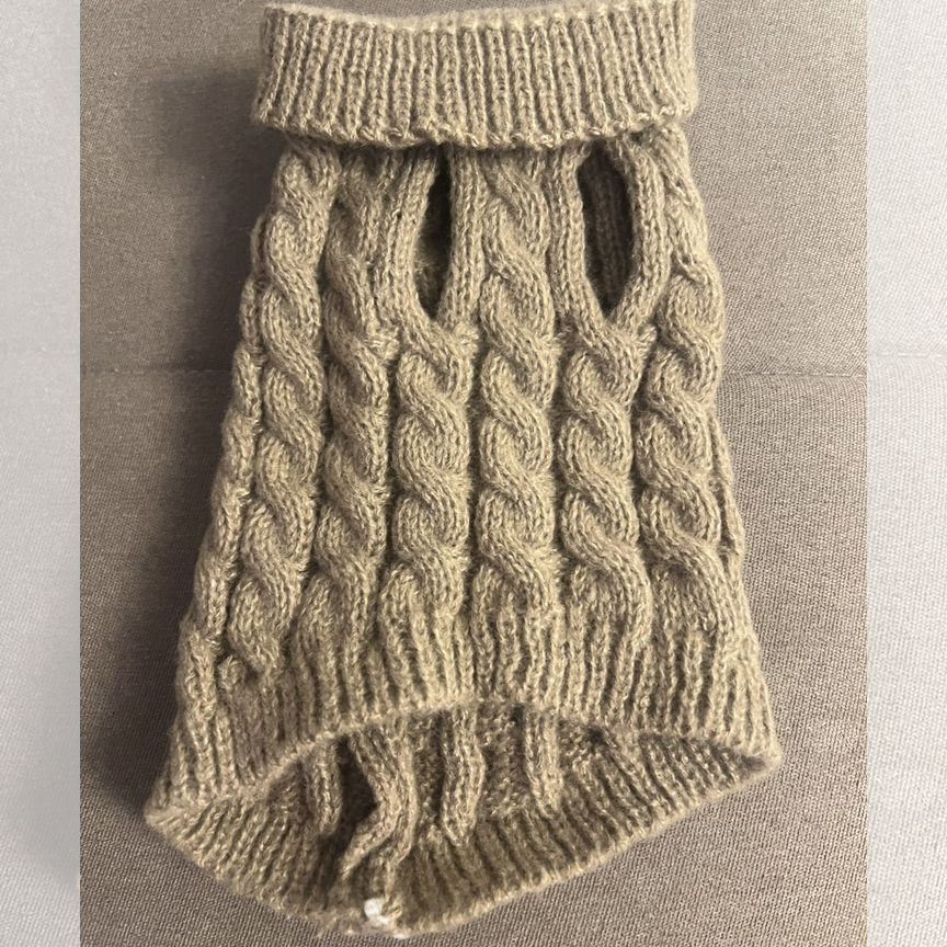 Свитер для маленьких собак новый