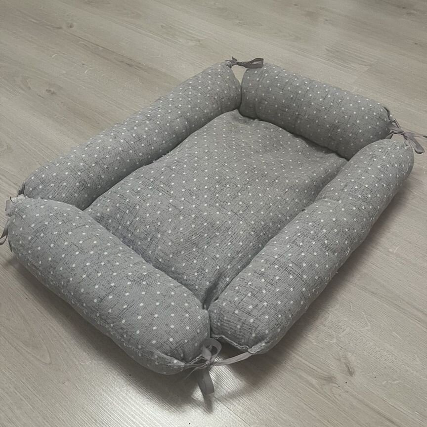 Лежанка для кошек бу