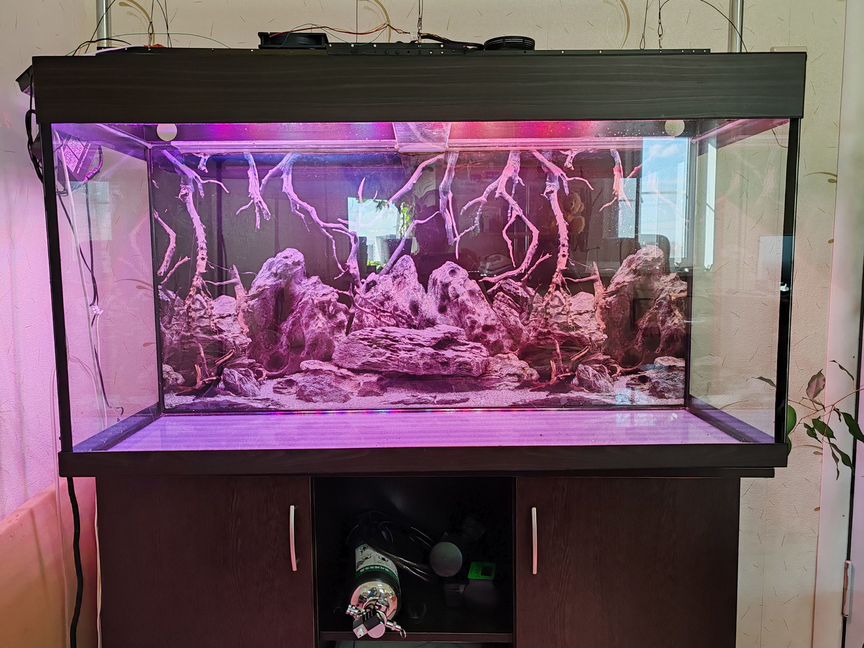 Аквариум 300 литров (стекло 9мм) вместе с тумбой