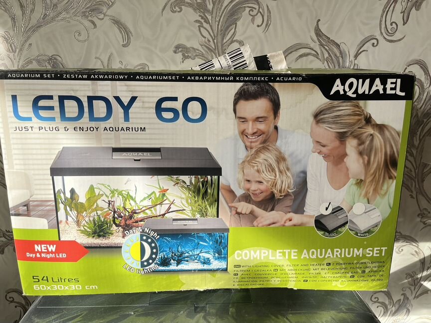 Аквариум Aquael Leddy Set 60 plus объемом 54 литра