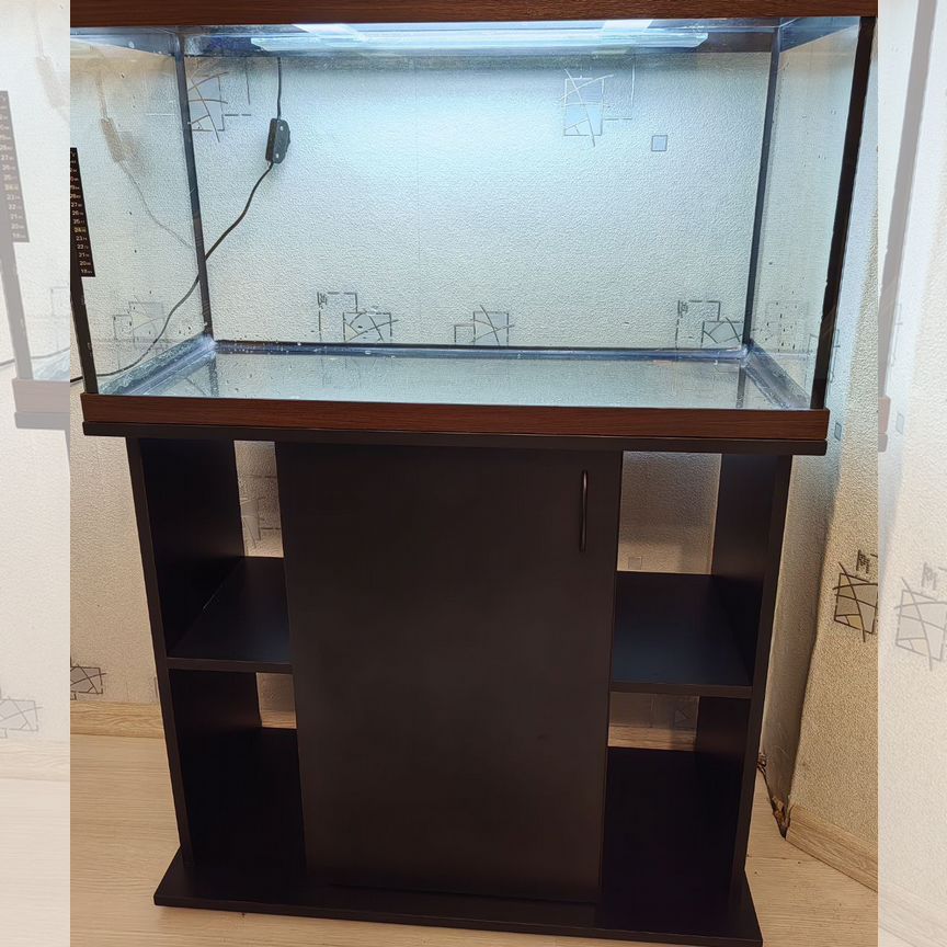 Аквариум с тумбой