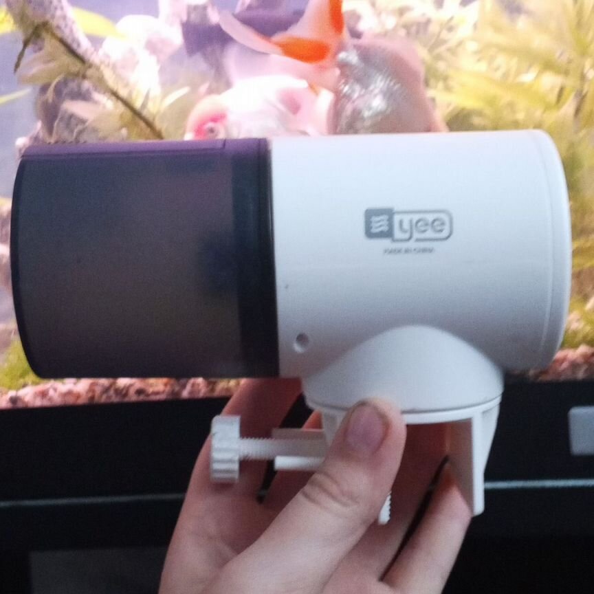 Автокормушка для рыб