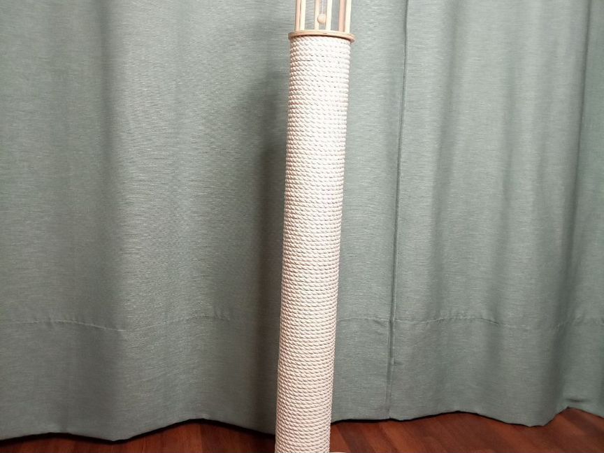 Когтеточка для кошек 115 см столбик