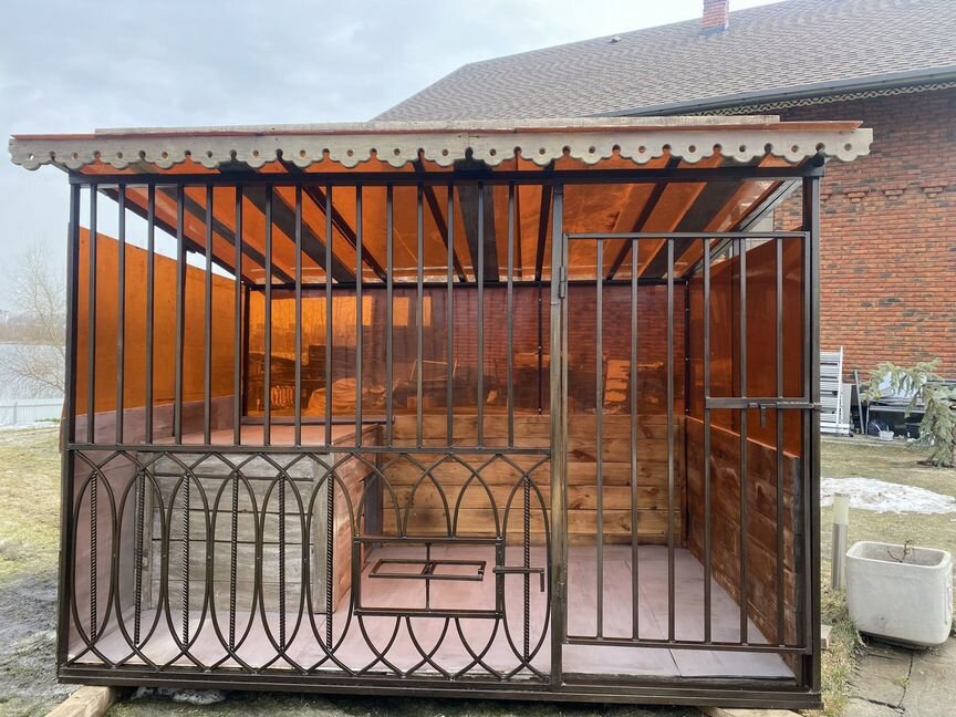 Вольер из металла