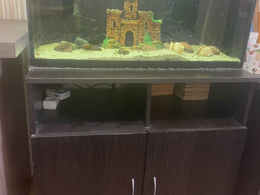 Аквариум с тумбой