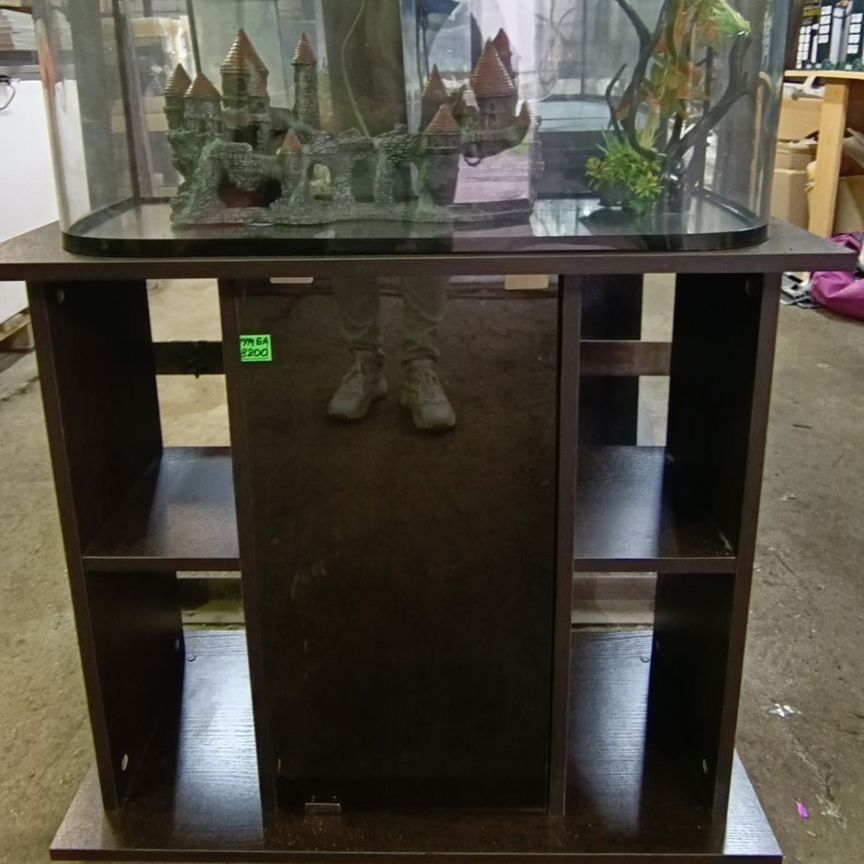 Аквариум с тумбой