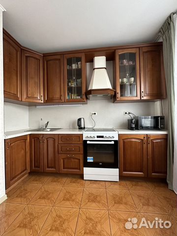 Угловая кухня бу с вытяжкой и раковиной купить в Москве | Товары для ...