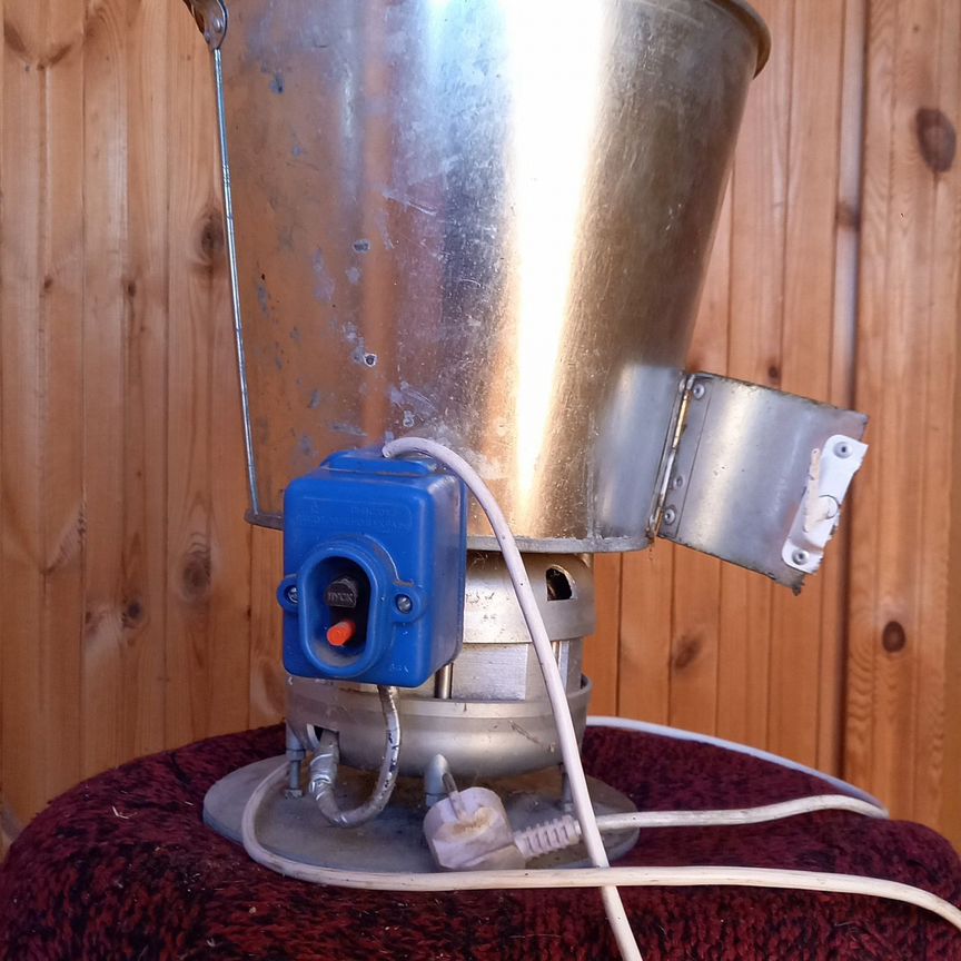 Измельчитель травы для кур