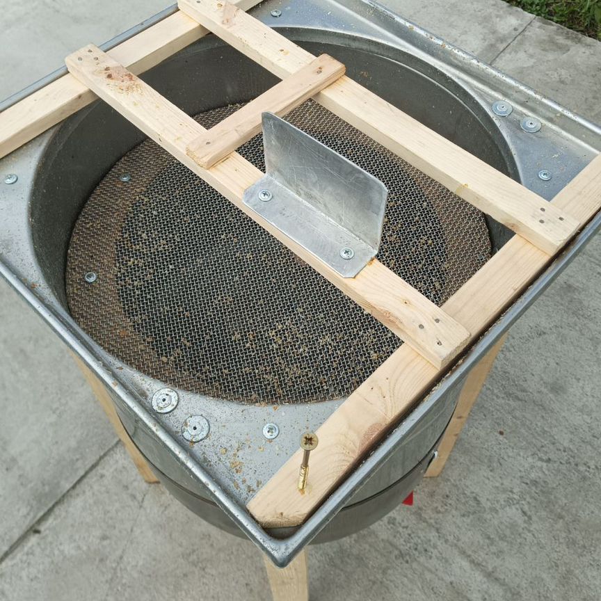 Стол для распечатки соторамок