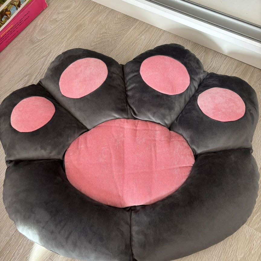 Лежанка для кошки