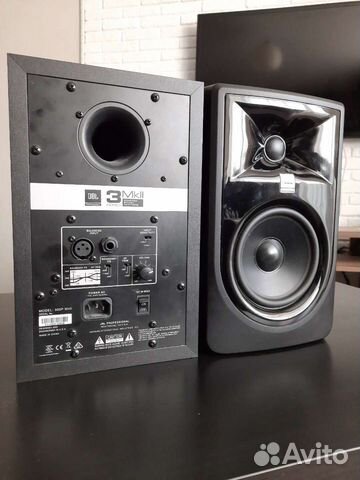 Студийные JBL lsr 305 Mk II (Цена за пару) купить в Октябрьском по ...