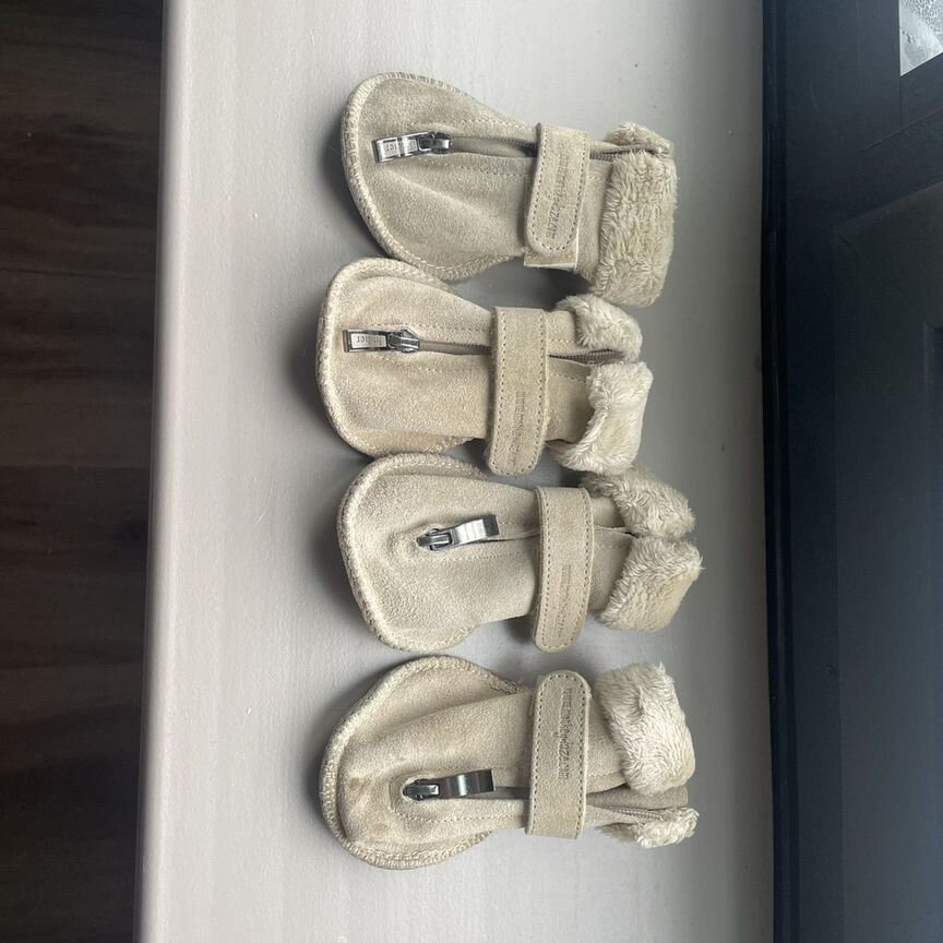 Обувь для больших собак