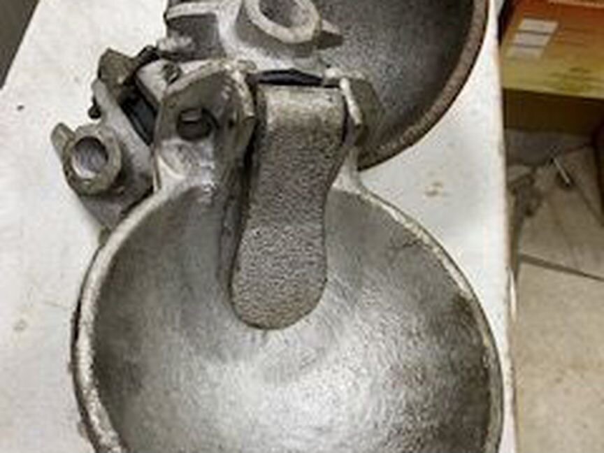 Поилка для крс из чугуна 1.7 л. Беларусь