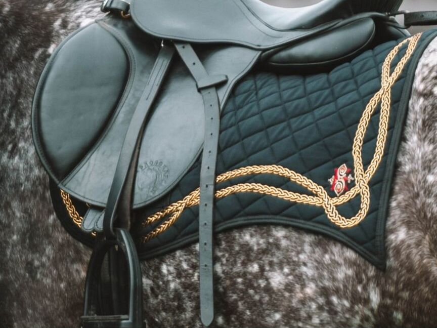 Седло на пони