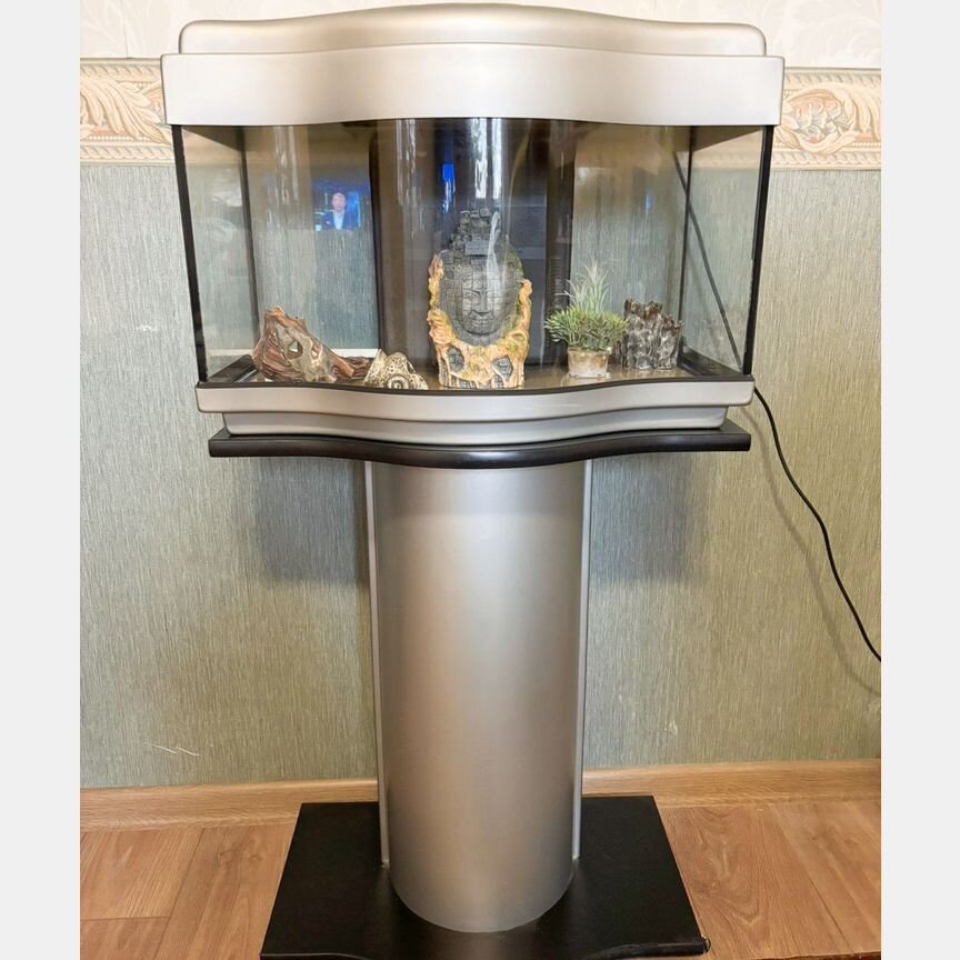 Аквариум на подставке 60 литров