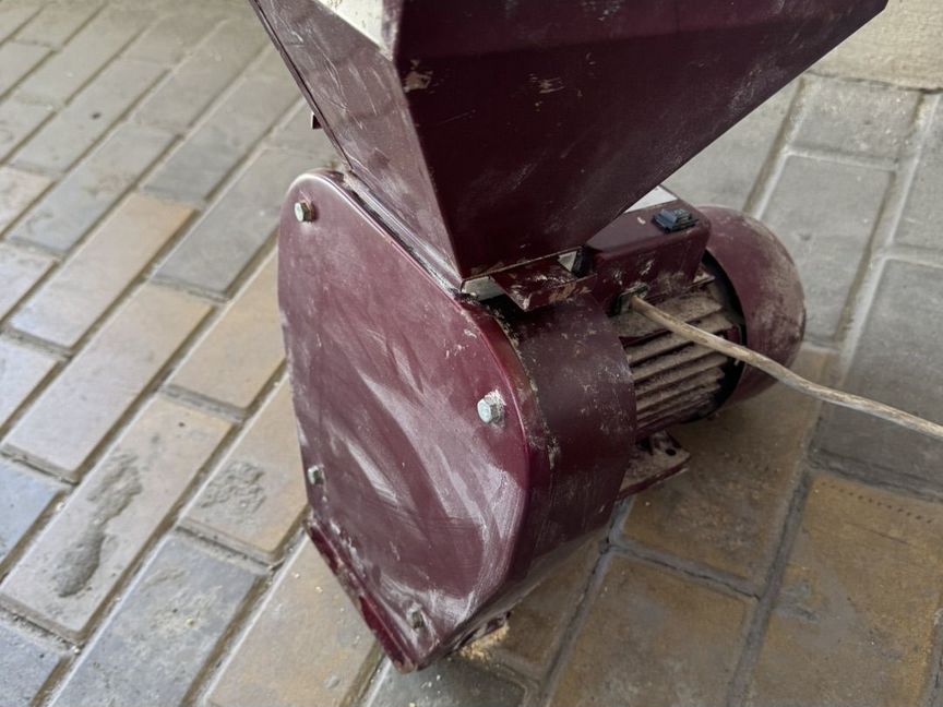 Крупорушка зернодробилка б.у