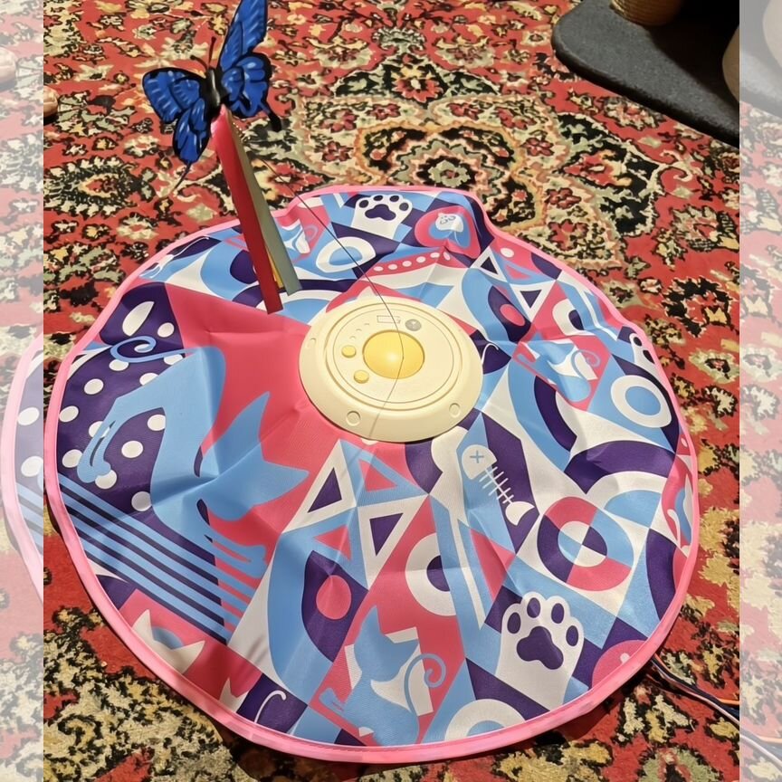 Игркшка для кошек интерактивная