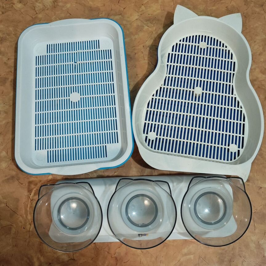 Лоток и кормилка для кошки/кота