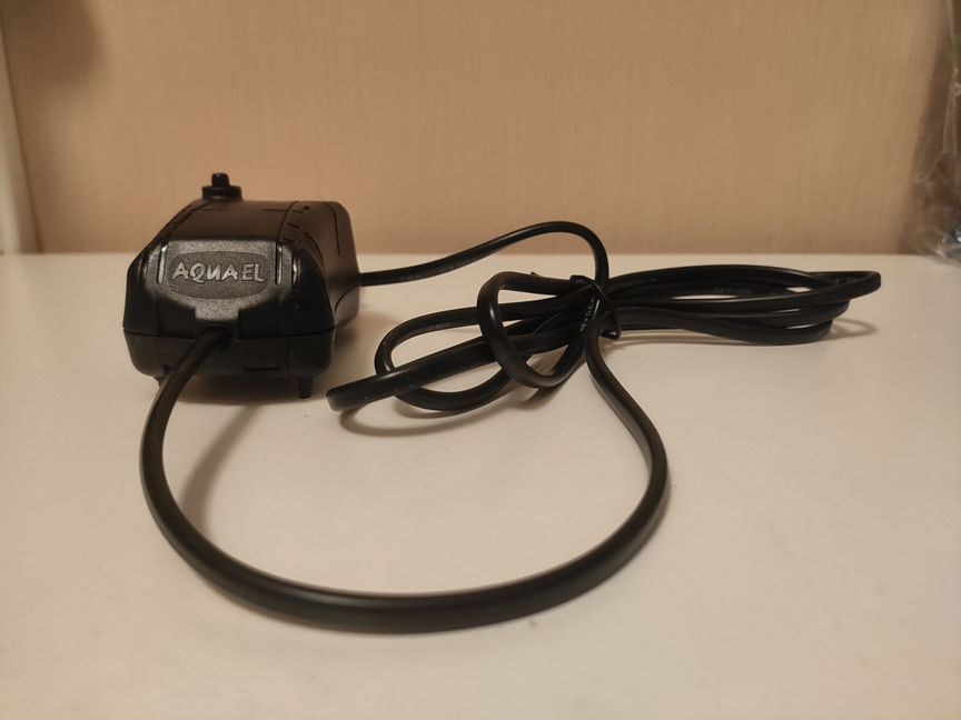 Компрессор аквариумный Aquael miniboost 100