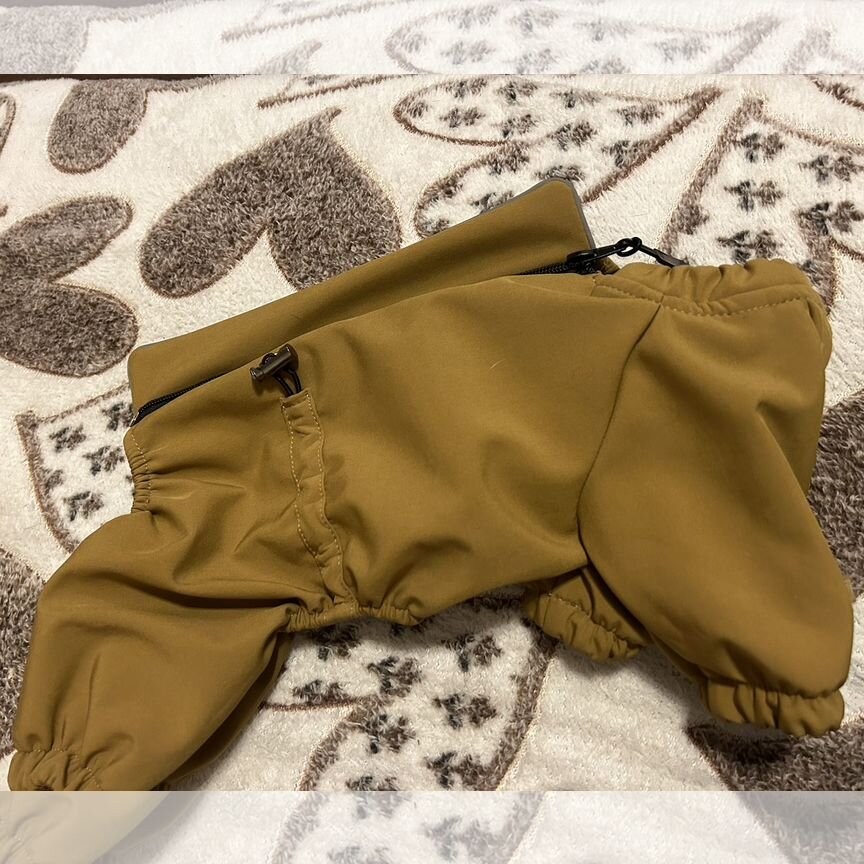 Комбинезон для маленькой собаки