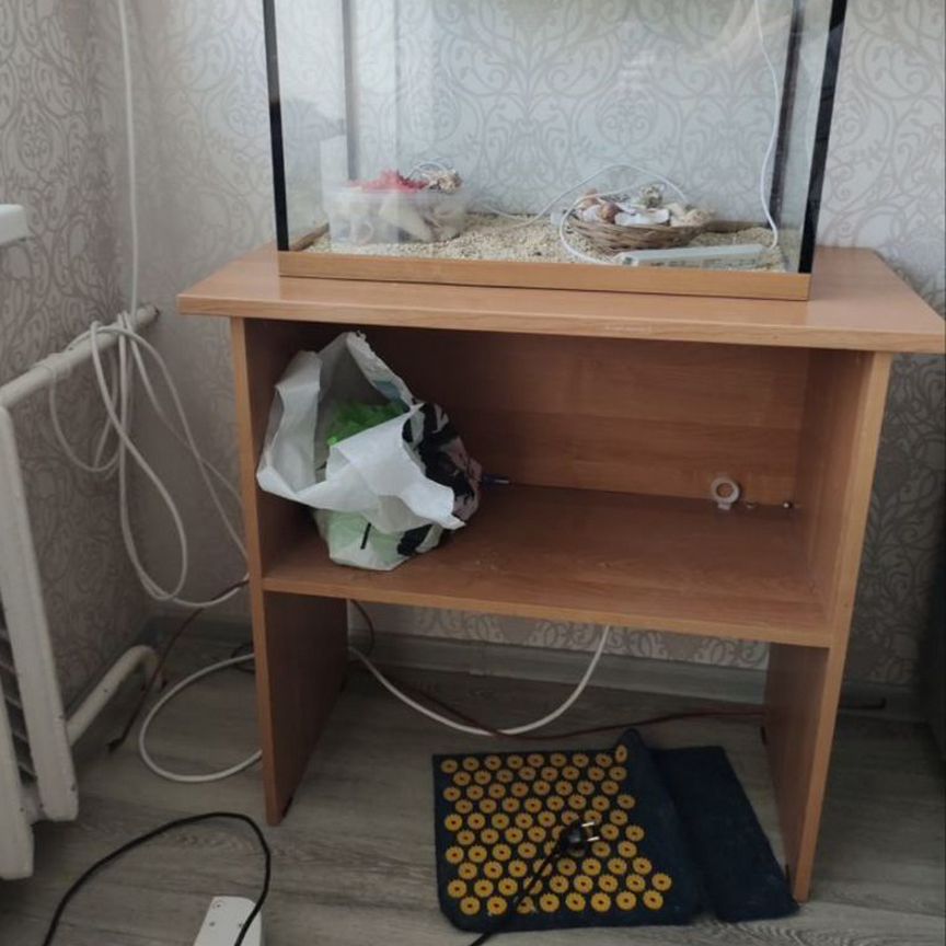 Аквариум с тумбой