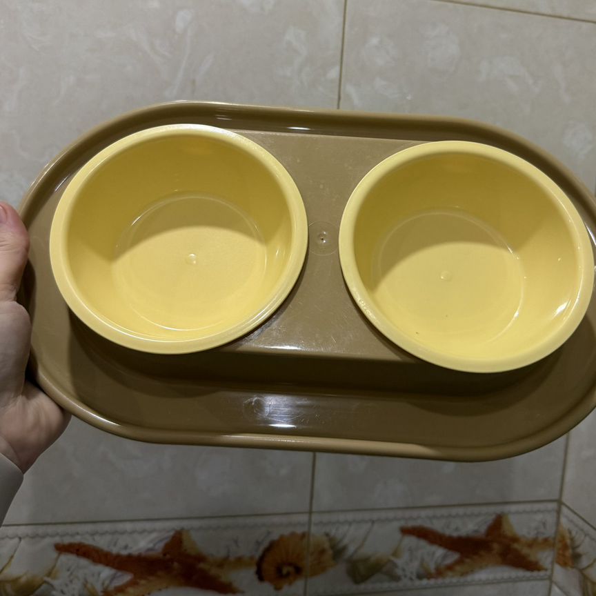 Миска для кошек двойная