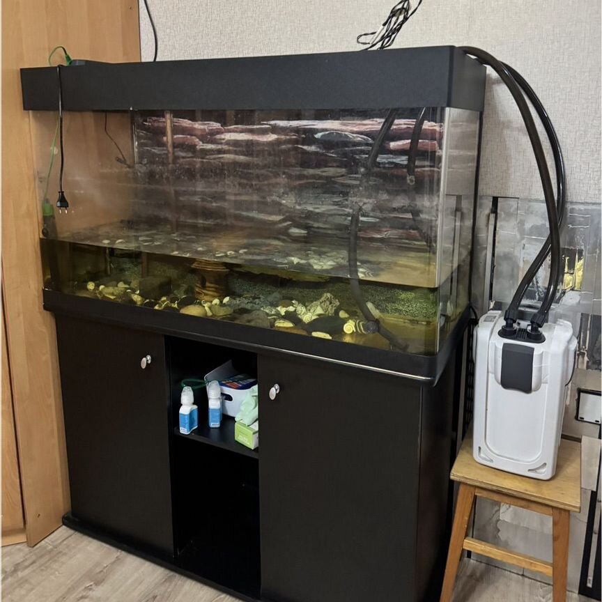 Аквариум 300 литров с тумбой