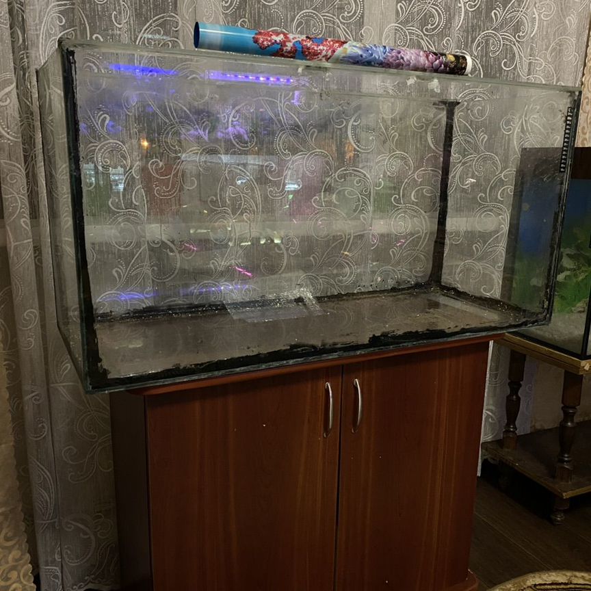 Аквариум 200л