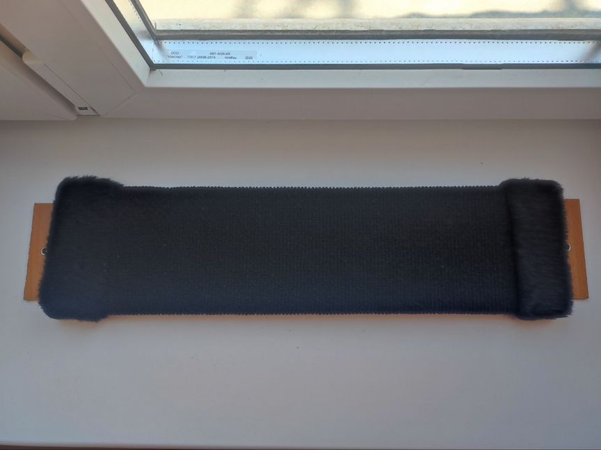 Лоток и когтеточка для животных