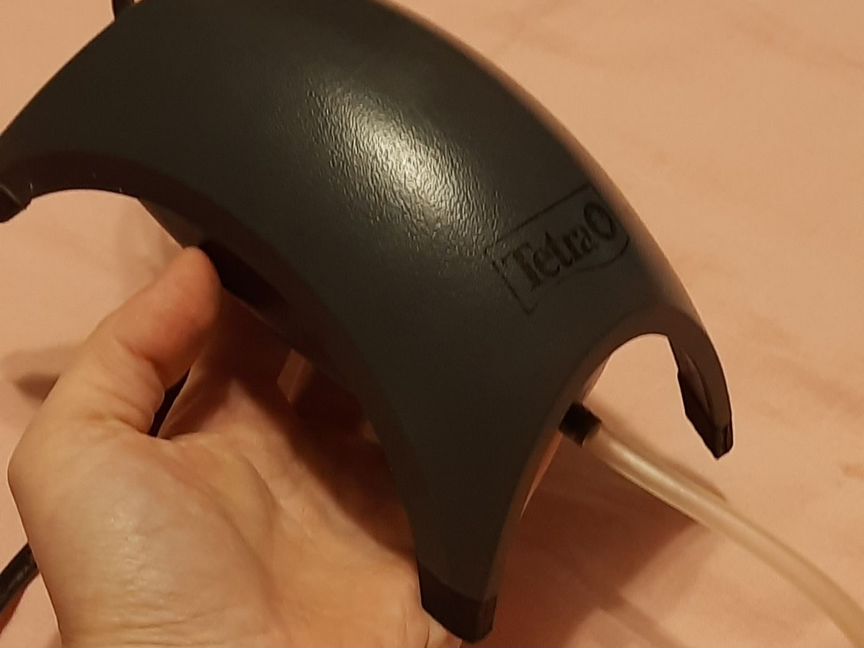Воздушный компрессор для аквариума Tetra APS 100