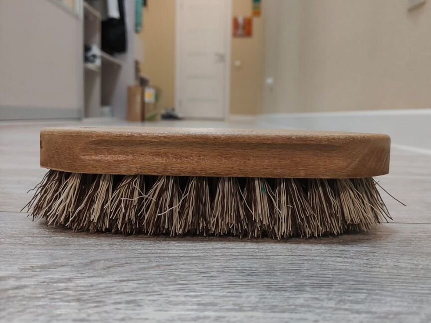 Щетки для лошади